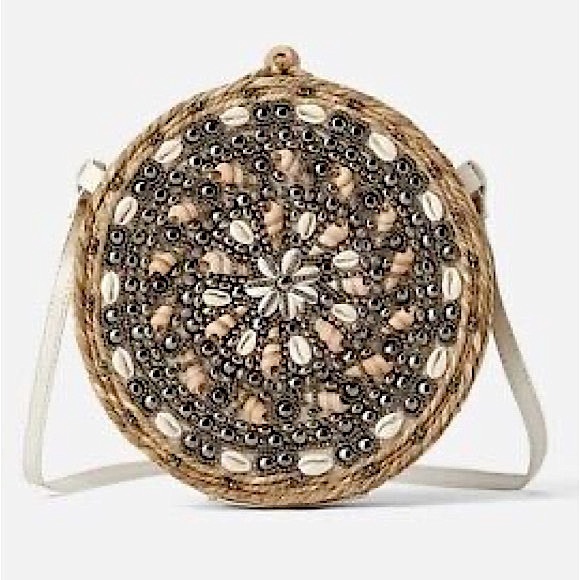 Zara | Bags | Esparto Ecru Zara Woven Raffia Seashell Beaded Round ...